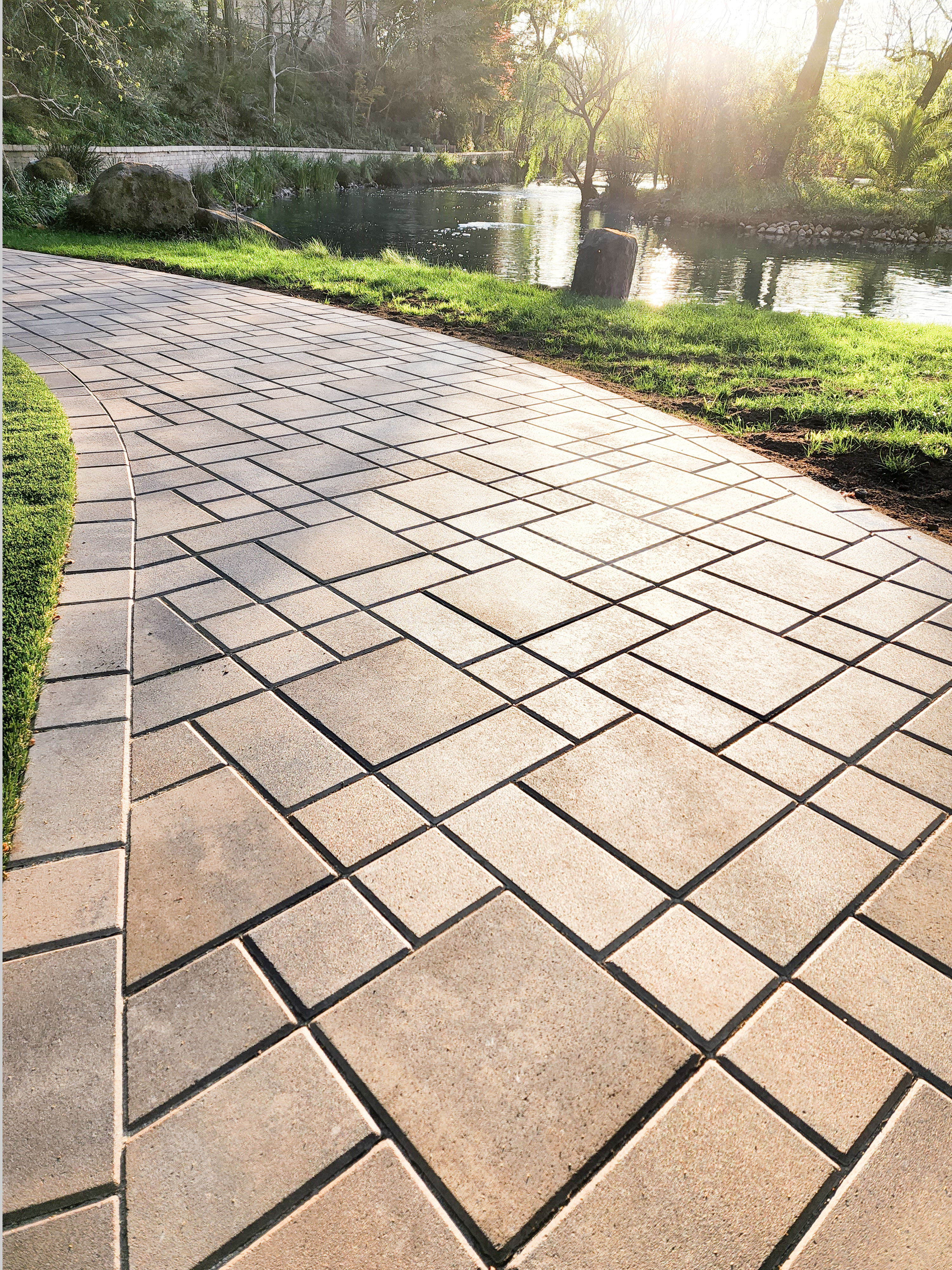 The Legacy Paver Group | Diamond Certified